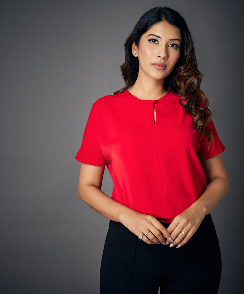 Front Twisted Short Sleeve Red Top – Zigzag