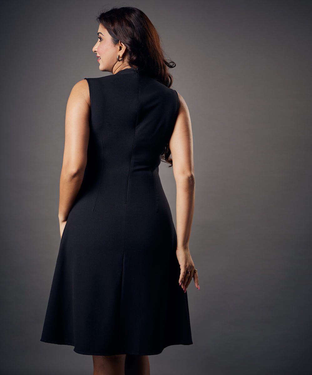 Slanted Panel Skater Black Dress – Zigzag