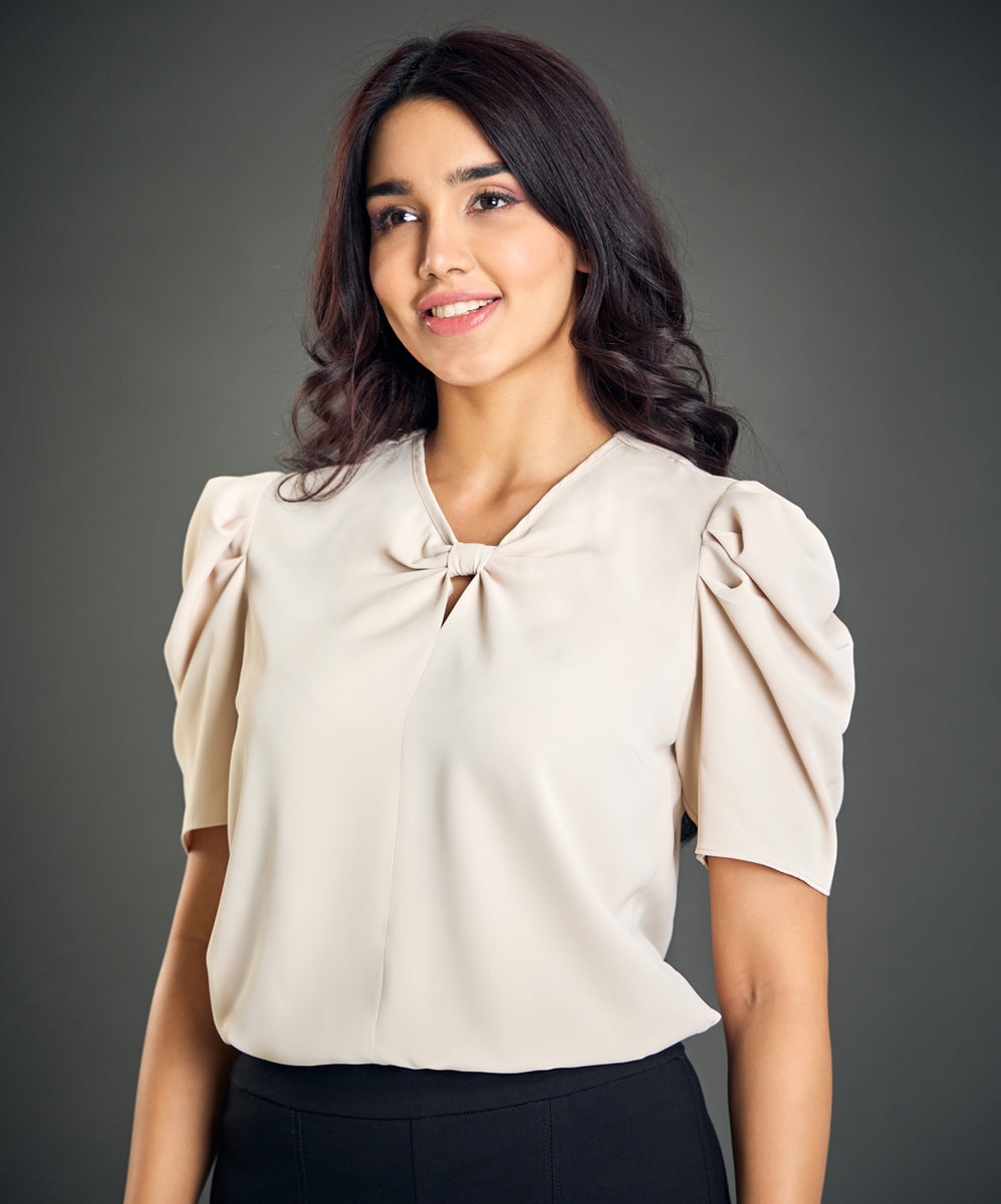 Bow Notch Sleeve Detailed Cream Top – Zigzag