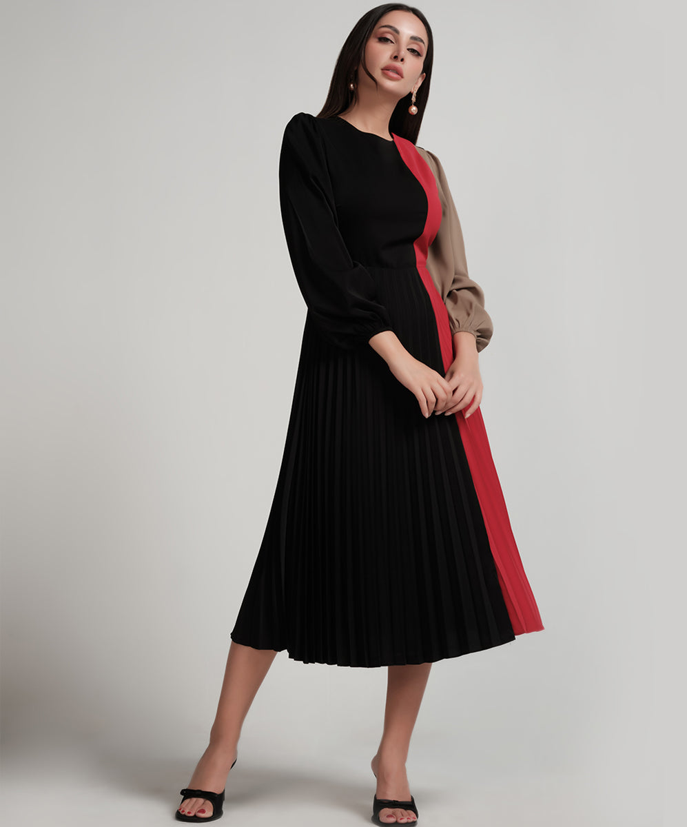 Three Coloured Pleated Solid Dress – Zigzag