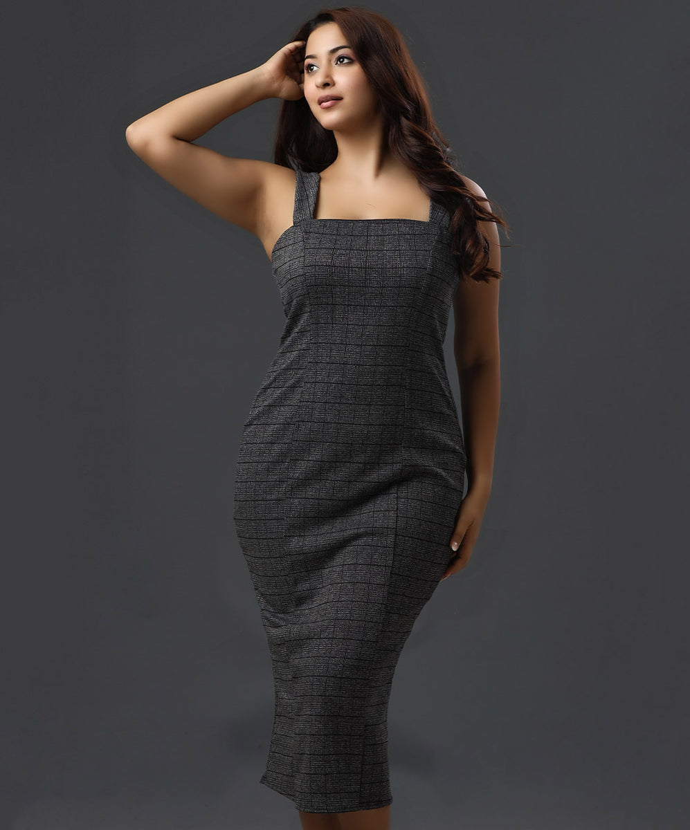 Sleeveless Ponte Body Hugging Dress – Zigzag