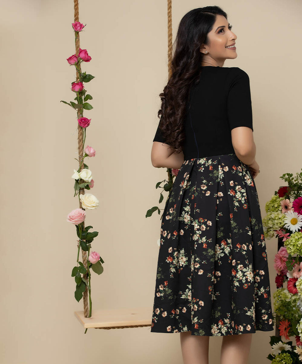 Black Mixed Bunch Floral Mixed Dress – Zigzag